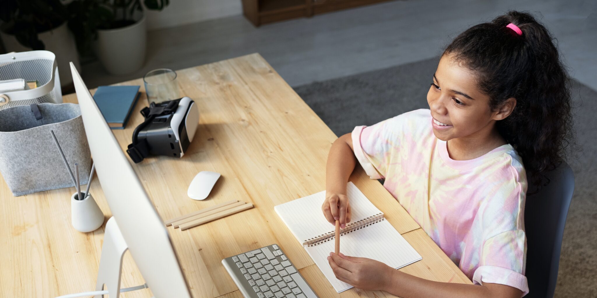 Pros and Cons of the Online Classroom - eLearningInside News